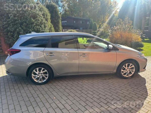Toyota Auris 2017 Ventspils, ar dzinēja tilpumu 1.60 L un nobraukumu 126 tūkst. km par 9200 €, foto 2 vietnē AUTOMOTO.COM.LV
