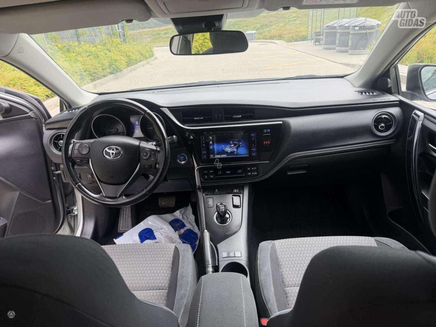 Toyota Auris 2017 Viļņa, ar dzinēja tilpumu 1.80 L un nobraukumu 128 tūkst. km par 14250 €, foto 23 vietnē AUTOMOTO.COM.LV