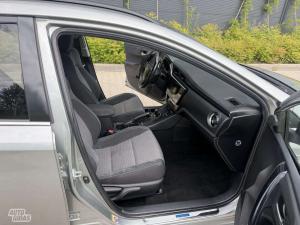 Toyota Auris 2017 Viļņa, ar dzinēja tilpumu 1.80 L un nobraukumu 128 tūkst. km par 14250 €, foto 26 vietnē AUTOMOTO.COM.LV