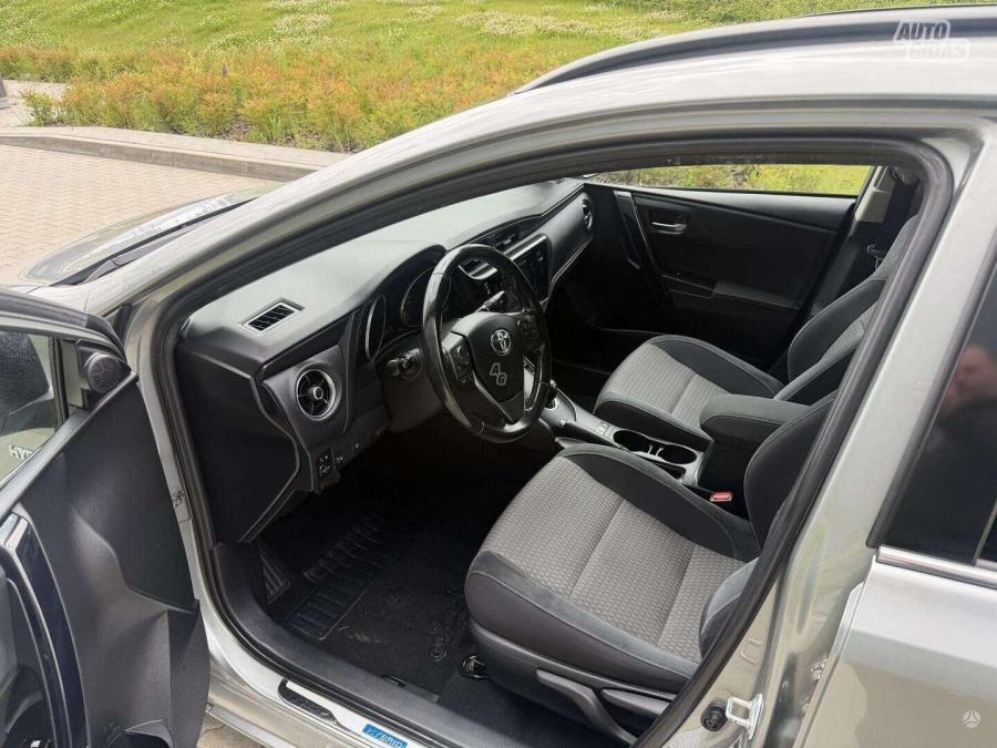 Toyota Auris 2017 Viļņa, ar dzinēja tilpumu 1.80 L un nobraukumu 128 tūkst. km par 14250 €, foto 33 vietnē AUTOMOTO.COM.LV