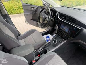 Toyota Auris 2017 in Vilnius, with an engine capacity of 1.80 L and mileage of 128 thousand km for 13950 €, photo 31 on AUTOMOTO.COM.LV