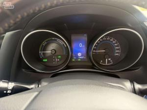 Toyota Auris 2017 in Vilnius, with an engine capacity of 1.80 L and mileage of 128 thousand km for 13950 €, photo 37 on AUTOMOTO.COM.LV