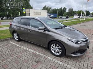 Toyota Auris 2018 in Riga, with an engine capacity of 1.60 L and mileage of 138 thousand km for 10500 €, photo  on AUTOMOTO.COM.LV