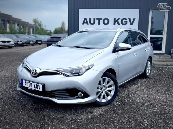 Toyota Auris 2018 in Vilnius, with an engine capacity of 1.60 L and mileage of 127 thousand km for 13999 €, photo 1 on AUTOMOTO.COM.LV
