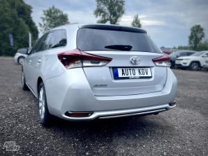 Toyota Auris 2018 in Vilnius, with an engine capacity of 1.60 L and mileage of 127 thousand km for 13999 €, photo 4 on AUTOMOTO.COM.LV