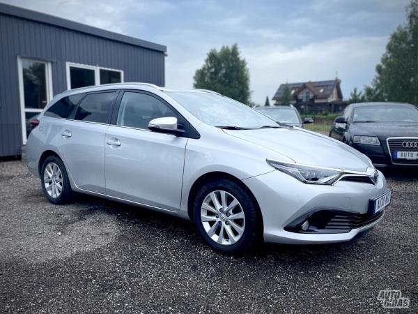 Toyota Auris 2018 in Vilnius, with an engine capacity of 1.60 L and mileage of 127 thousand km for 13999 €, photo 7 on AUTOMOTO.COM.LV