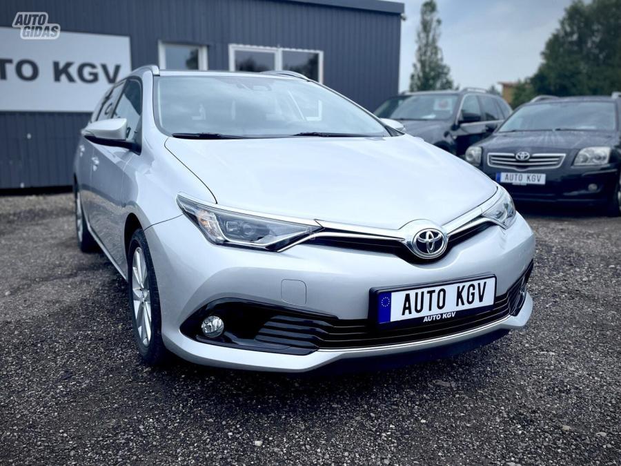 Toyota Auris 2018 in Vilnius, with an engine capacity of 1.60 L and mileage of 127 thousand km for 13999 €, photo 8 on AUTOMOTO.COM.LV