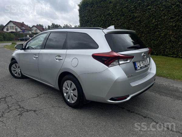 Toyota Auris 2018 Rīga, ar dzinēja tilpumu 1.40 L un nobraukumu 171 tūkst. km par 6950 €, foto 2 vietnē AUTOMOTO.COM.LV