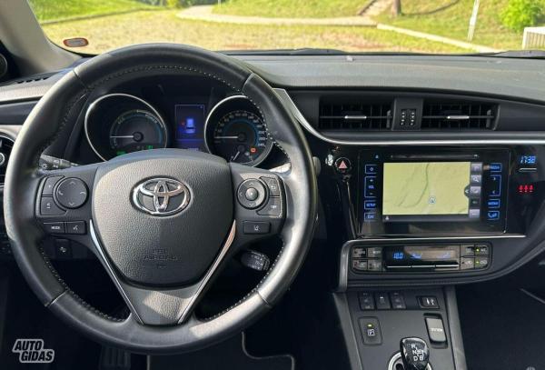 Toyota Auris 2018 in Kaunas, with an engine capacity of 1.80 L and mileage of 230 thousand km for 10950 €, photo 4 on AUTOMOTO.COM.LV