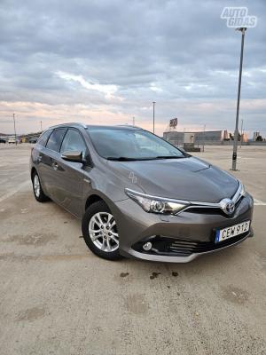 Toyota Auris 2018 in Vilnius, with an engine capacity of 1.80 L and mileage of 259 thousand km for 10350 €, photo  on AUTOMOTO.COM.LV