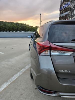 Toyota Auris 2018 in Vilnius, with an engine capacity of 1.80 L and mileage of 259 thousand km for 10350 €, photo 6 on AUTOMOTO.COM.LV