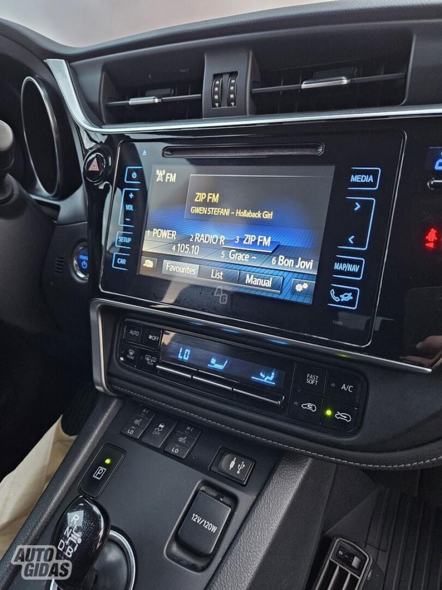 Toyota Auris 2018 in Vilnius, with an engine capacity of 1.80 L and mileage of 259 thousand km for 10350 €, photo 10 on AUTOMOTO.COM.LV