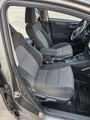 Toyota Auris 2018 in Vilnius, with an engine capacity of 1.80 L and mileage of 259 thousand km for 10350 €, photo 12 on AUTOMOTO.COM.LV