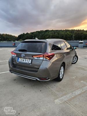 Toyota Auris 2018 in Vilnius, with an engine capacity of 1.80 L and mileage of 259 thousand km for 9999 €, photo 8 on AUTOMOTO.COM.LV