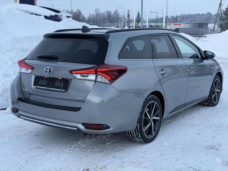 Toyota Auris 2019 Viļņa, ar dzinēja tilpumu 1.80 L un nobraukumu 135 tūkst. km par 13999 €, foto 4 vietnē AUTOMOTO.COM.LV