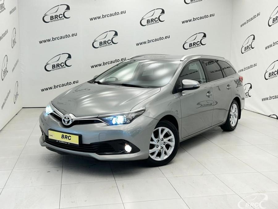 Toyota Auris 2019 in Vilnius, with an engine capacity of 1.60 L and mileage of 114 thousand km for 10900 €, photo 1 on AUTOMOTO.COM.LV