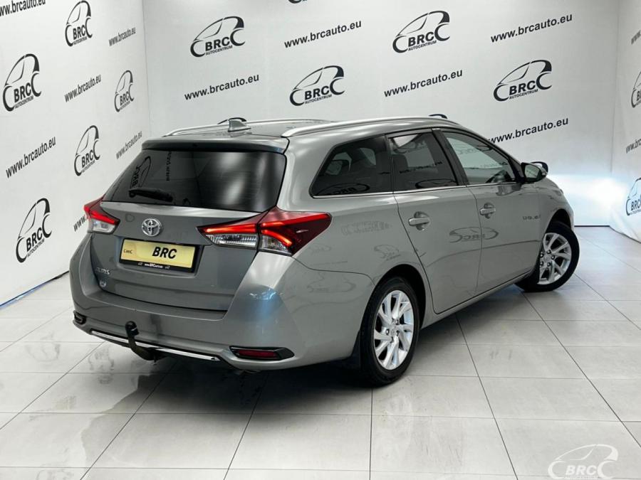 Toyota Auris 2019 in Vilnius, with an engine capacity of 1.60 L and mileage of 114 thousand km for 10900 €, photo 3 on AUTOMOTO.COM.LV