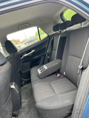 Violets Toyota Auris 2007 Narva, ar dzinēja tilpumu 2.00 L un nobraukumu 375 tūkst. km par 2499 €, foto 15 vietnē AUTOMOTO.COM.LV
