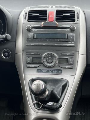 Violets Toyota Auris 2007 Narva, ar dzinēja tilpumu 2.00 L un nobraukumu 375 tūkst. km par 2499 €, foto 20 vietnē AUTOMOTO.COM.LV