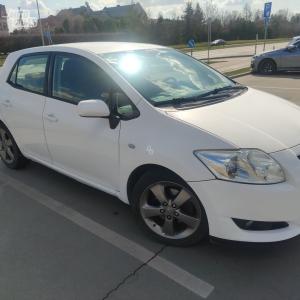 Balts Toyota Auris 2008 Klaipėda, ar dzinēja tilpumu 2.00 L un nobraukumu 272 tūkst. km par 1999 €, foto 4 vietnē AUTOMOTO.COM.LV