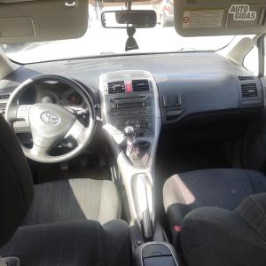 Balts Toyota Auris 2008 Klaipėda, ar dzinēja tilpumu 2.00 L un nobraukumu 272 tūkst. km par 1999 €, foto 7 vietnē AUTOMOTO.COM.LV