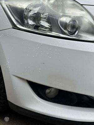 Balts Toyota Auris 2008 Kauņa, ar dzinēja tilpumu 2.00 L un nobraukumu 262 tūkst. km par 2000 €, foto 4 vietnē AUTOMOTO.COM.LV