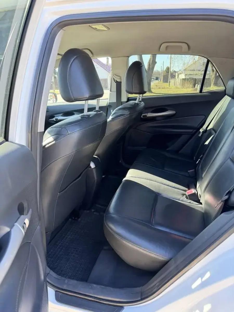 Balts Toyota Auris 2008 Ventspils, ar dzinēja tilpumu 2.20 L un nobraukumu 346 tūkst. km par 1500 €, foto 16 vietnē AUTOMOTO.COM.LV