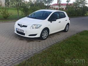 White Toyota Auris 2008 in Jekabpils, with an engine capacity of 1.40 L and mileage of 340 thousand km for 1600 €, photo  on AUTOMOTO.COM.LV