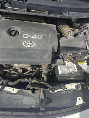 White Toyota Auris 2009 in Panevezys, with an engine capacity of 2.00 L and mileage of 323 thousand km for 2550 €, photo 17 on AUTOMOTO.COM.LV