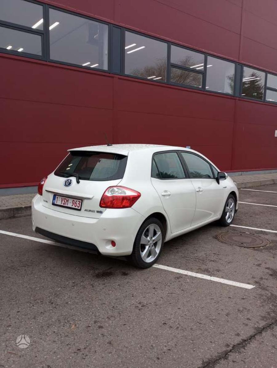 Balts Toyota Auris 2010 Kauņa, ar dzinēja tilpumu 1.80 L un nobraukumu 214 tūkst. km par 5950 €, foto 7 vietnē AUTOMOTO.COM.LV
