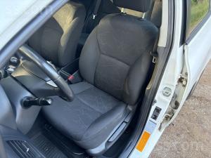 Balts Toyota Auris 2010 Daugavpils, ar dzinēja tilpumu 1.40 L un nobraukumu 0 tūkst. km par 2899 €, foto 18 vietnē AUTOMOTO.COM.LV