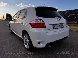 White Toyota Auris 2010 in Tallinn, with an engine capacity of 1.80 L and mileage of 156 thousand km for 6700 €, photo 6 on AUTOMOTO.COM.LV