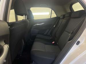 White Toyota Auris 2010 in Vilnius, with an engine capacity of 1.36 L and mileage of 186 thousand km for 3630 €, photo 15 on AUTOMOTO.COM.LV