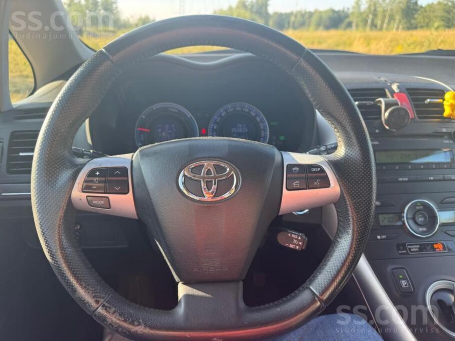Balts Toyota Auris 2010 Rīga, ar dzinēja tilpumu 1.80 L un nobraukumu 160 tūkst. km par 7150 €, foto 11 vietnē AUTOMOTO.COM.LV