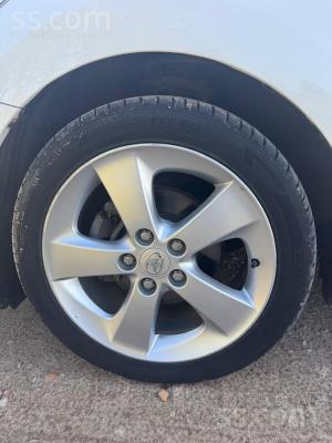 Balts Toyota Auris 2010 Rīga, ar dzinēja tilpumu 1.80 L un nobraukumu 160 tūkst. km par 7150 €, foto 15 vietnē AUTOMOTO.COM.LV
