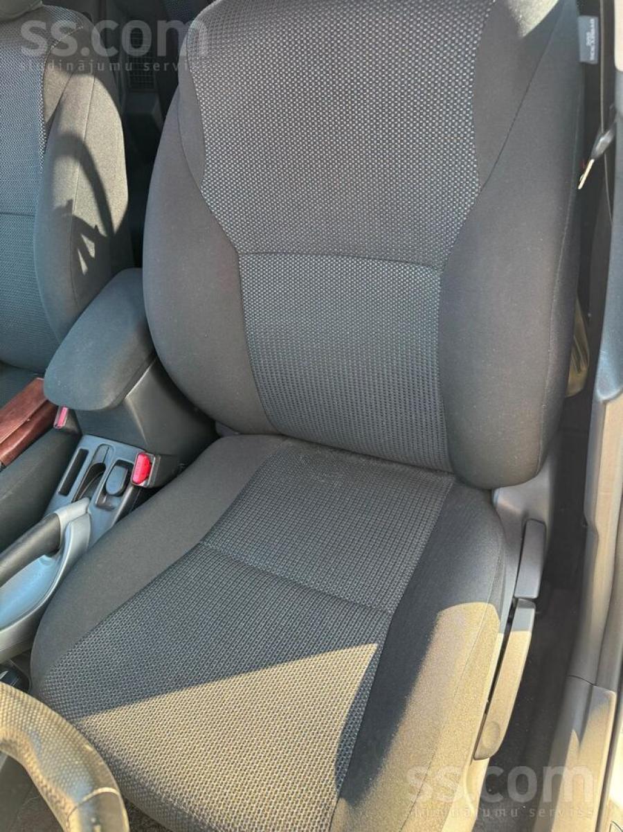 Balts Toyota Auris 2010 Rīga, ar dzinēja tilpumu 1.80 L un nobraukumu 160 tūkst. km par 7150 €, foto 18 vietnē AUTOMOTO.COM.LV