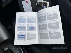 White Toyota Auris 2011 in Tallinn, with an engine capacity of 1.80 L and mileage of 127 thousand km for 7499 €, photo 25 on AUTOMOTO.COM.LV