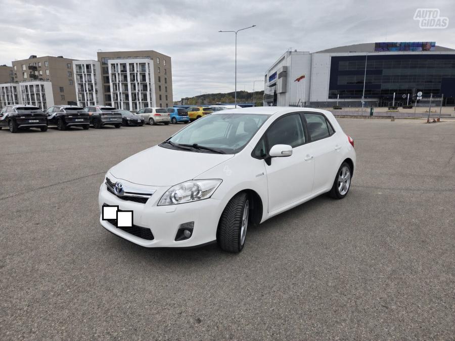 Balts Toyota Auris 2011 Ukmergė, ar dzinēja tilpumu 1.80 L un nobraukumu 180 tūkst. km par 6450 €, foto 1 vietnē AUTOMOTO.COM.LV