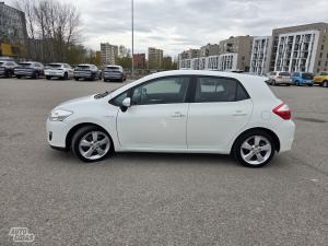 Balts Toyota Auris 2011 Ukmergė, ar dzinēja tilpumu 1.80 L un nobraukumu 180 tūkst. km par 6450 €, foto 4 vietnē AUTOMOTO.COM.LV