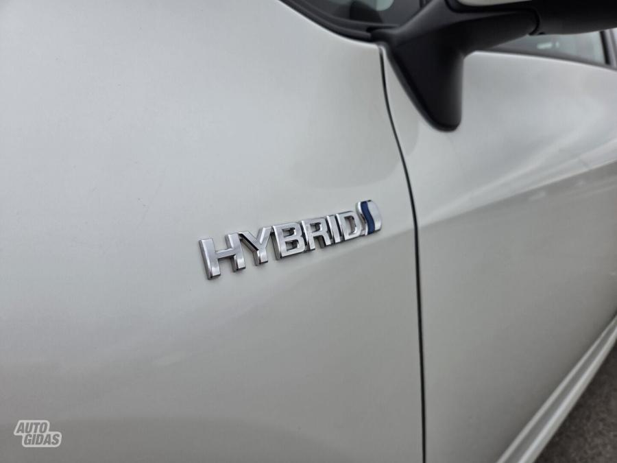 Balts Toyota Auris 2011 Ukmergė, ar dzinēja tilpumu 1.80 L un nobraukumu 180 tūkst. km par 6450 €, foto 10 vietnē AUTOMOTO.COM.LV