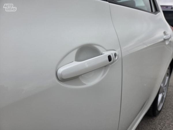 Balts Toyota Auris 2011 Ukmergė, ar dzinēja tilpumu 1.80 L un nobraukumu 180 tūkst. km par 6450 €, foto 10 vietnē AUTOMOTO.COM.LV