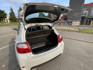Balts Toyota Auris 2011 Viļņa, ar dzinēja tilpumu 1.80 L un nobraukumu 254 tūkst. km par 6600 €, foto 18 vietnē AUTOMOTO.COM.LV