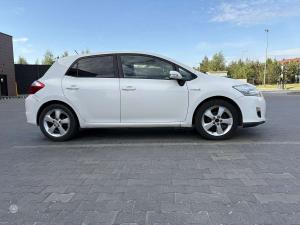 Balts Toyota Auris 2011 Klaipėda, ar dzinēja tilpumu 1.80 L un nobraukumu 427 tūkst. km par 4150 €, foto 8 vietnē AUTOMOTO.COM.LV