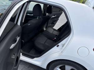 Balts Toyota Auris 2011 Klaipėda, ar dzinēja tilpumu 1.80 L un nobraukumu 427 tūkst. km par 4150 €, foto 13 vietnē AUTOMOTO.COM.LV