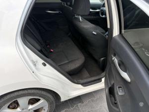 Balts Toyota Auris 2011 Klaipėda, ar dzinēja tilpumu 1.80 L un nobraukumu 427 tūkst. km par 4150 €, foto 14 vietnē AUTOMOTO.COM.LV