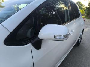 White Toyota Auris 2011 in Vilnius, with an engine capacity of 1.80 L and mileage of 272 thousand km for 5800 €, photo 36 on AUTOMOTO.COM.LV
