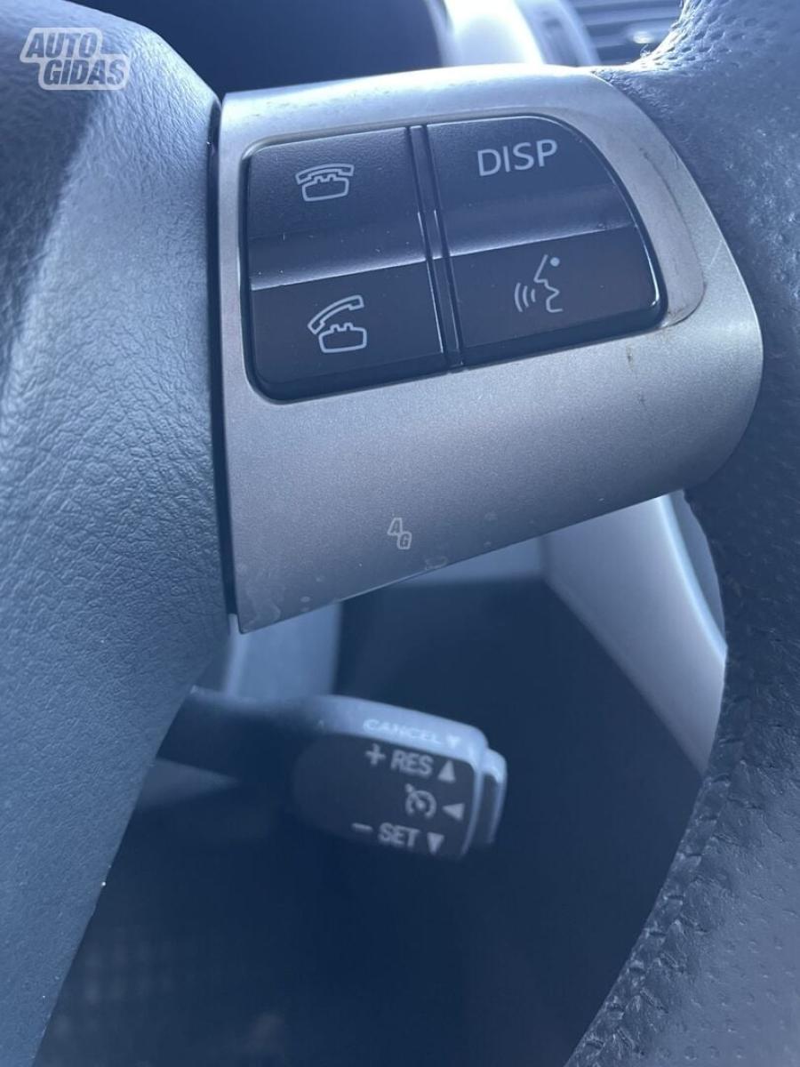 Balts Toyota Auris 2011 Viļņa, ar dzinēja tilpumu 1.80 L un nobraukumu 242 tūkst. km par 5990 €, foto 14 vietnē AUTOMOTO.COM.LV