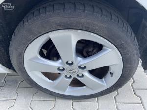 Balts Toyota Auris 2011 Viļņa, ar dzinēja tilpumu 1.80 L un nobraukumu 242 tūkst. km par 5990 €, foto 17 vietnē AUTOMOTO.COM.LV