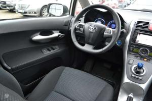 Balts Toyota Auris 2012 Viļņa, ar dzinēja tilpumu 1.80 L un nobraukumu 170 tūkst. km par 7500 €, foto 25 vietnē AUTOMOTO.COM.LV
