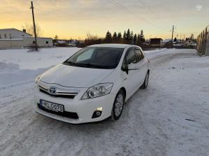 White Toyota Auris 2012 in Palanga, with an engine capacity of 1.80 L and mileage of 93 thousand km for 7500 €, photo  on AUTOMOTO.COM.LV
